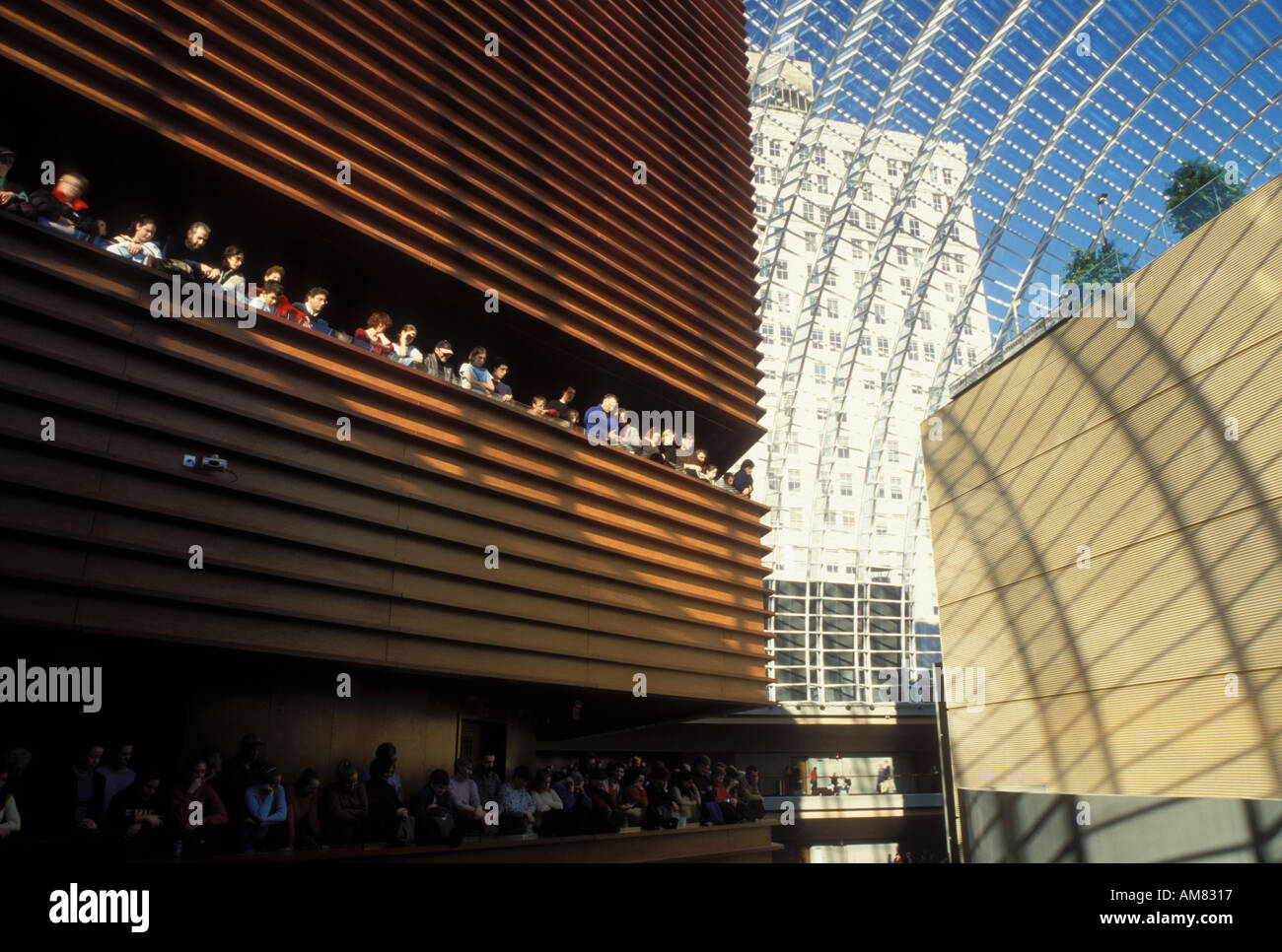 Glass enclosed atrium hi-res stock photography and images - Alamy