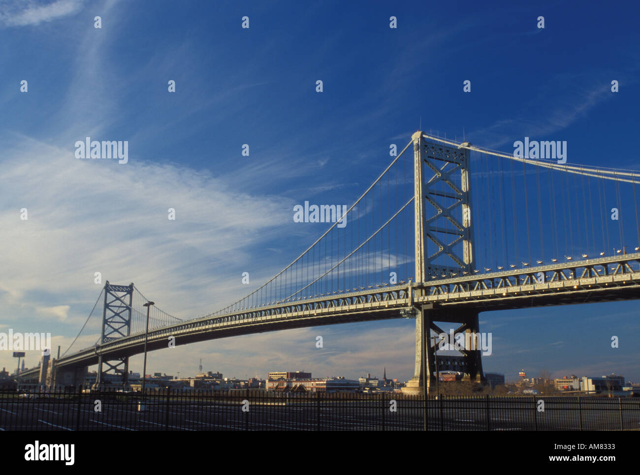 Bridge camden nj new philadelphia hi-res stock photography and images ...