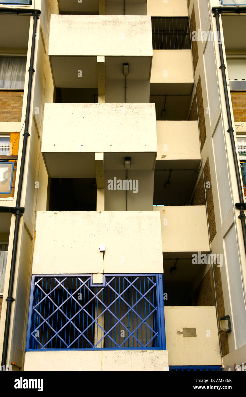 London council estate stairs hi-res stock photography and images - Alamy