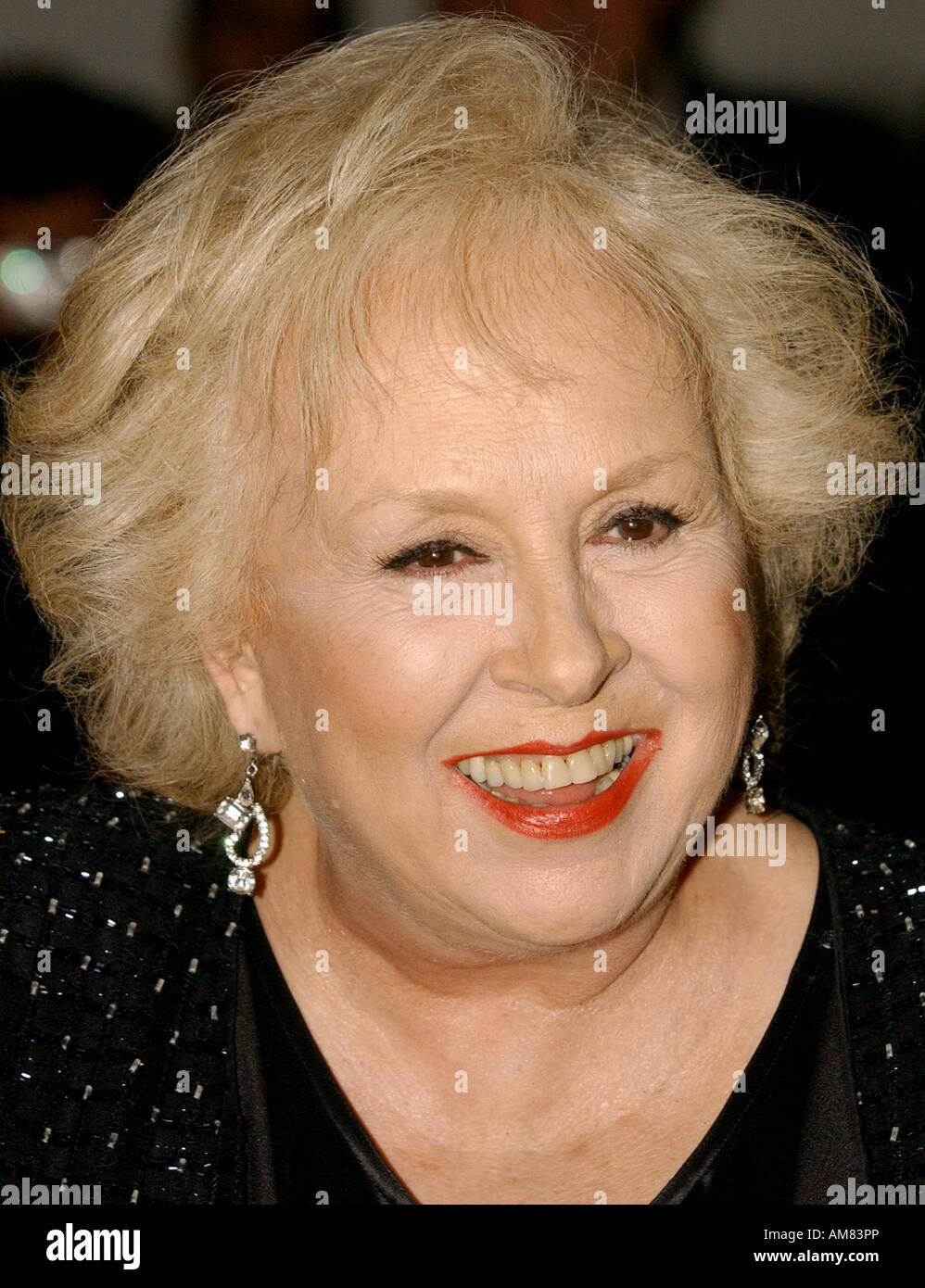 Doris roberts hi-res stock photography and images - Alamy