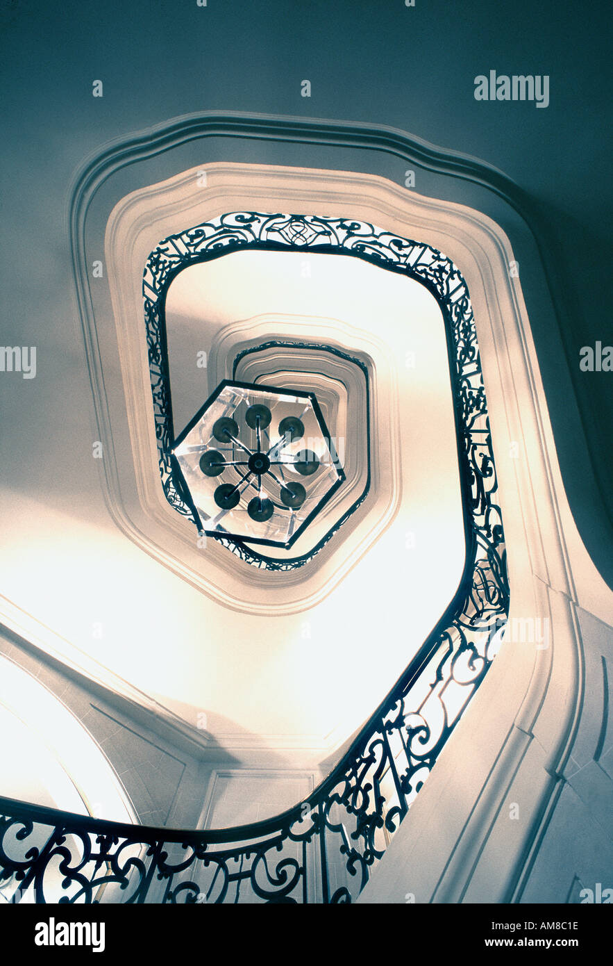 Paris FRANCE, Classical "Spiral Staircase" French Architecture Building ...