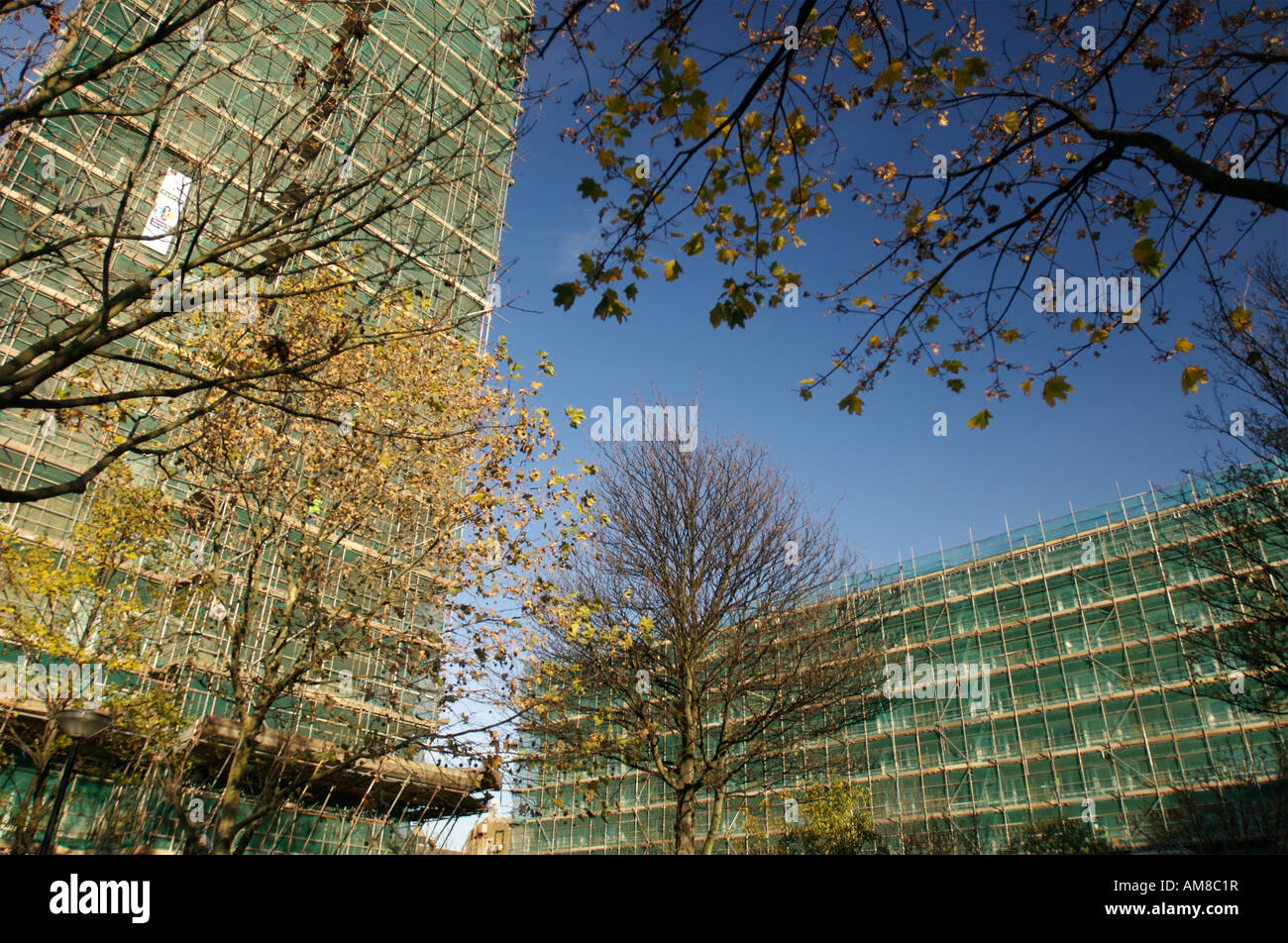Block flats london hi-res stock photography and images - Alamy