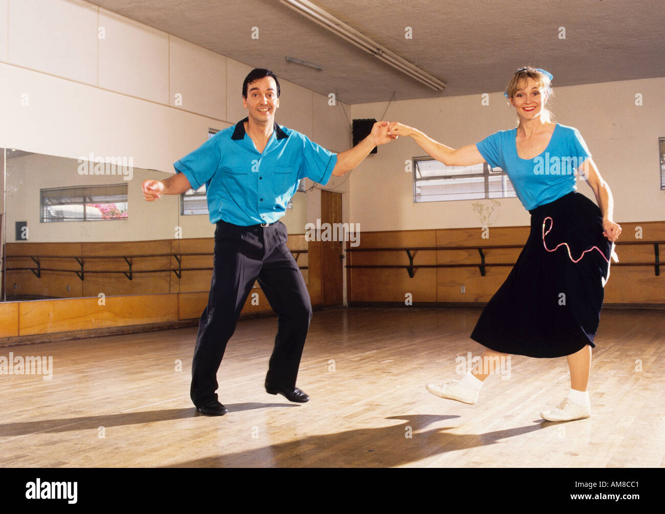Couple dancing thirty hi-res stock photography and images - Alamy