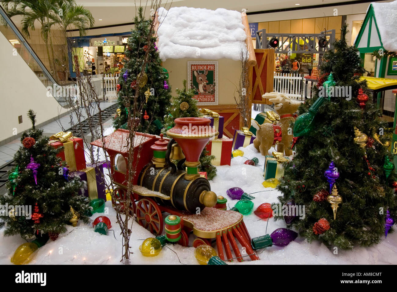 Usa wisconsin milwaukee christmas decorations hi-res stock photography ...