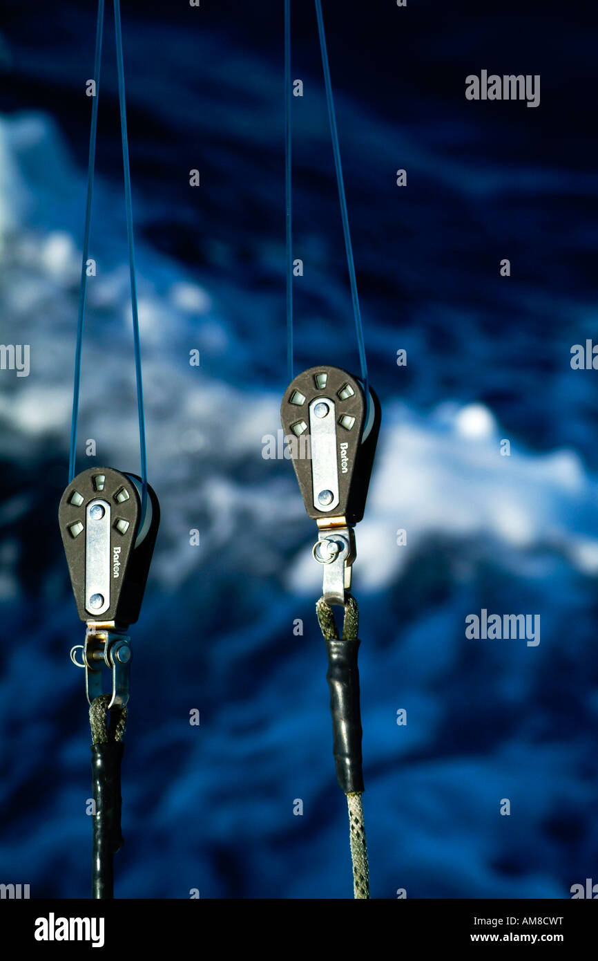 Rigging lines hi-res stock photography and images - Alamy