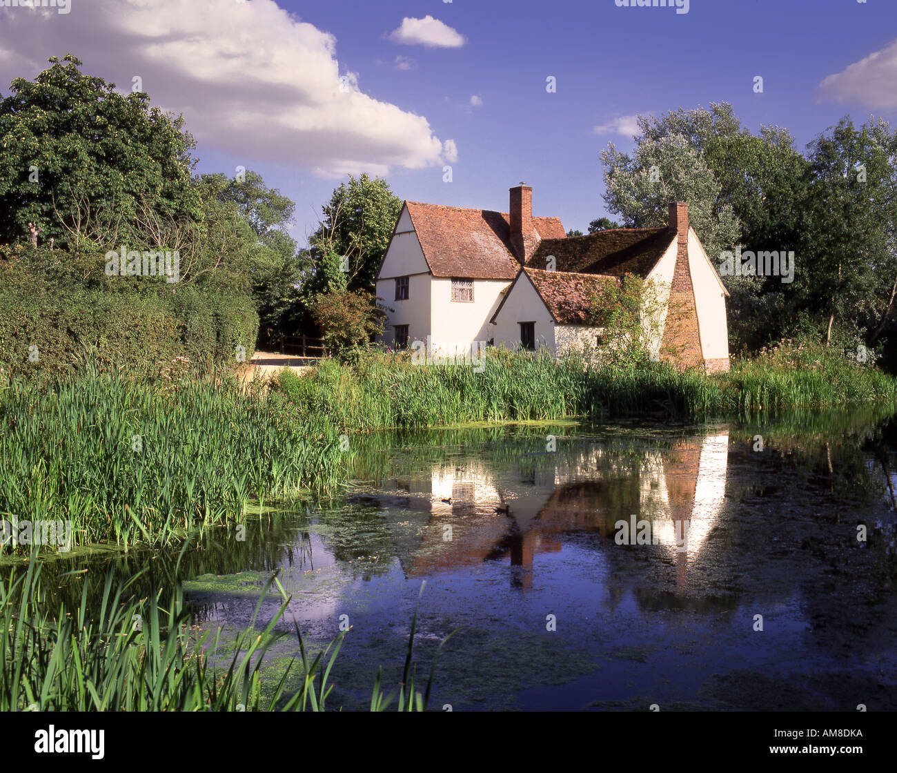 Willy Lott's Cottage on the River Stour Suffolk Stock Photo - Alamy