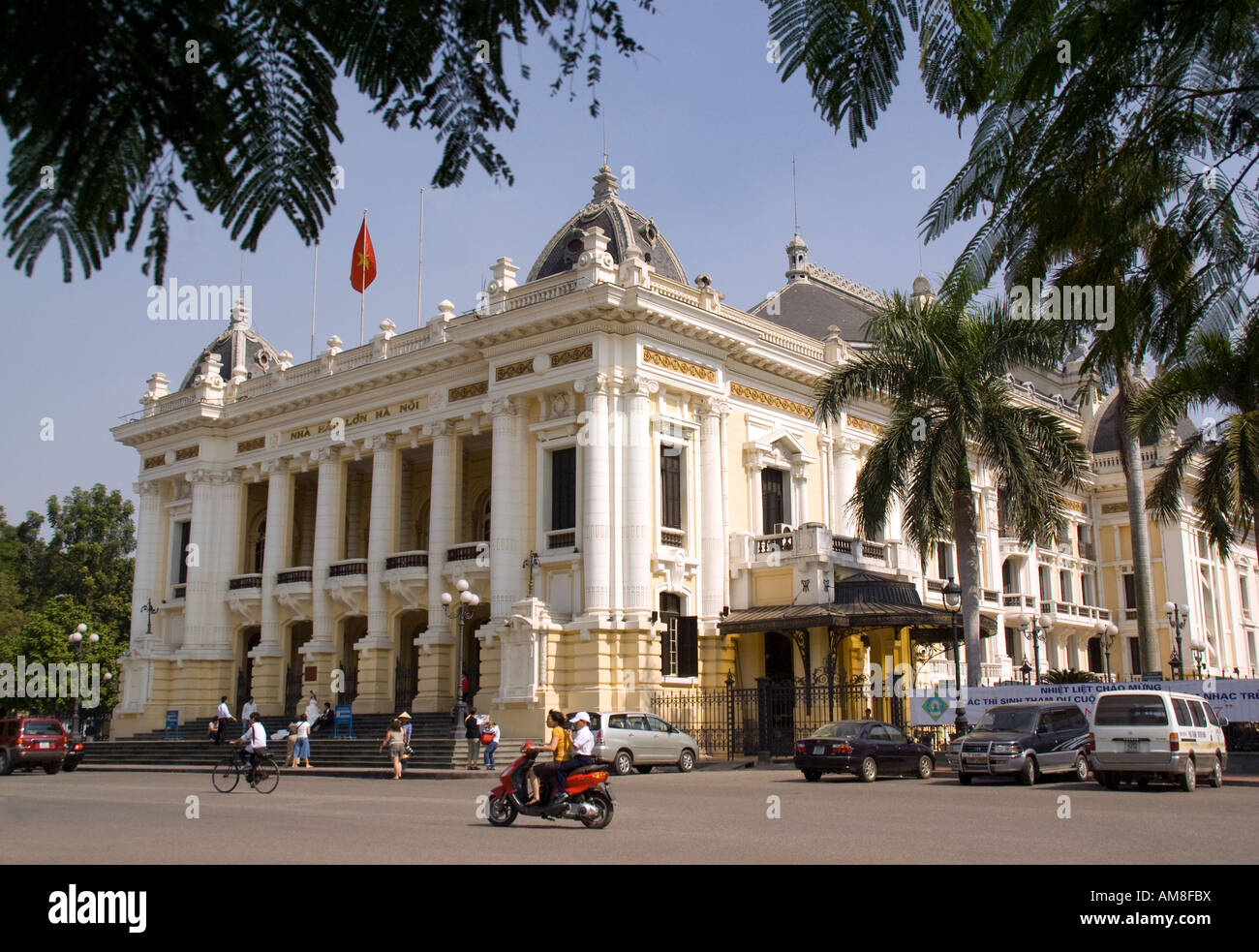 French built hanoi opera house hi-res stock photography and images - Alamy