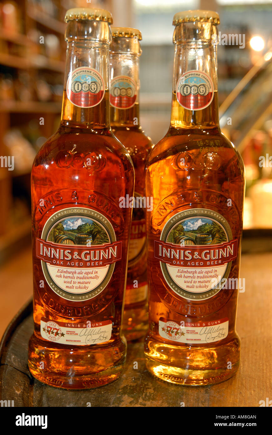 Innis & Gunn oaked aged scottish beer Stock Photo - Alamy
