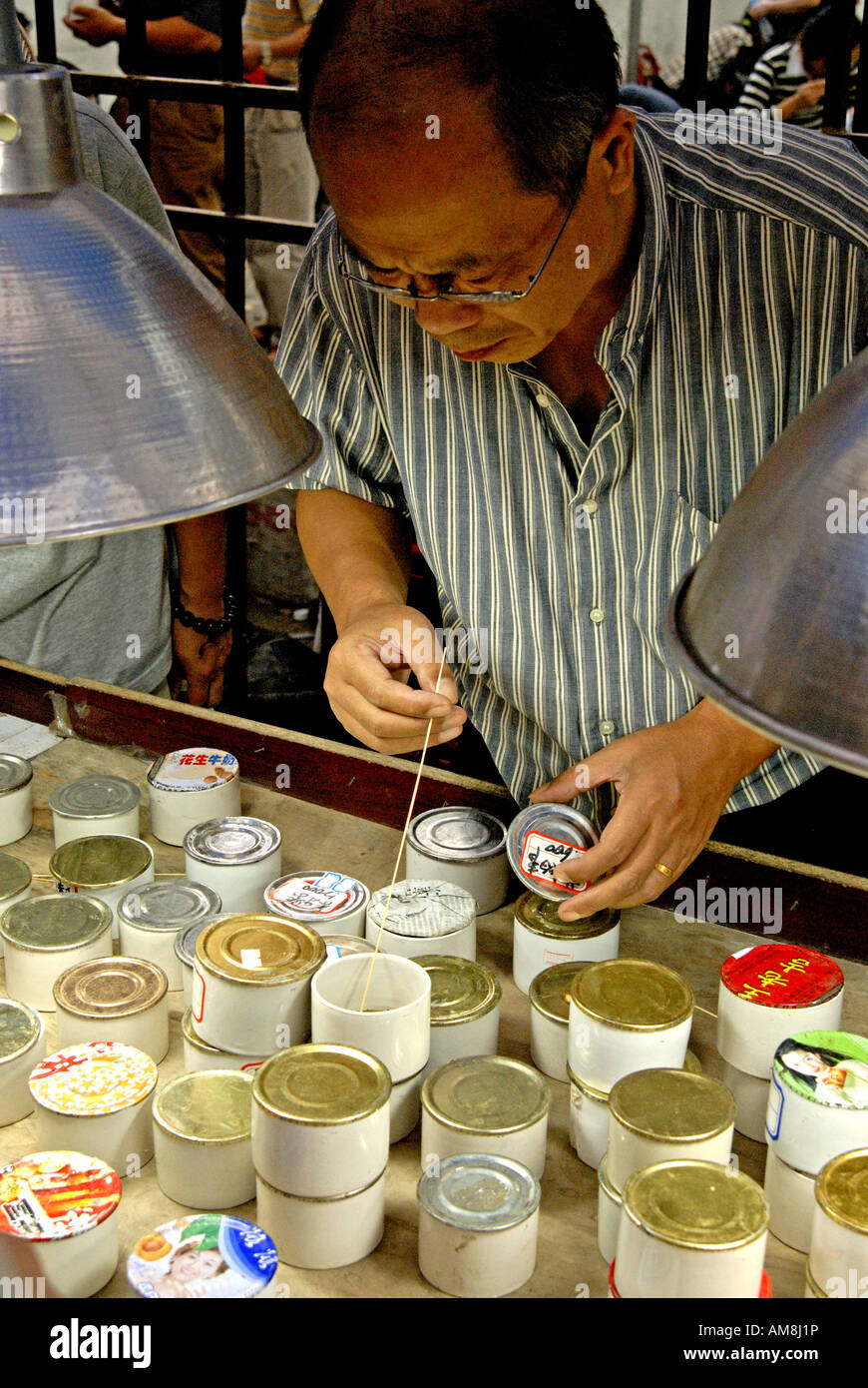 All about insects hi-res stock photography and images - Alamy