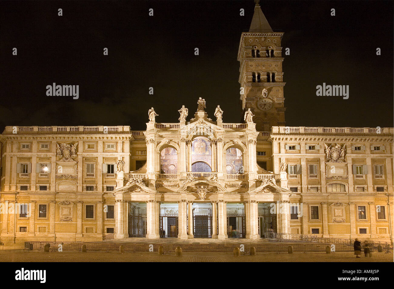 Santa maria maggiore rome hi-res stock photography and images - Alamy