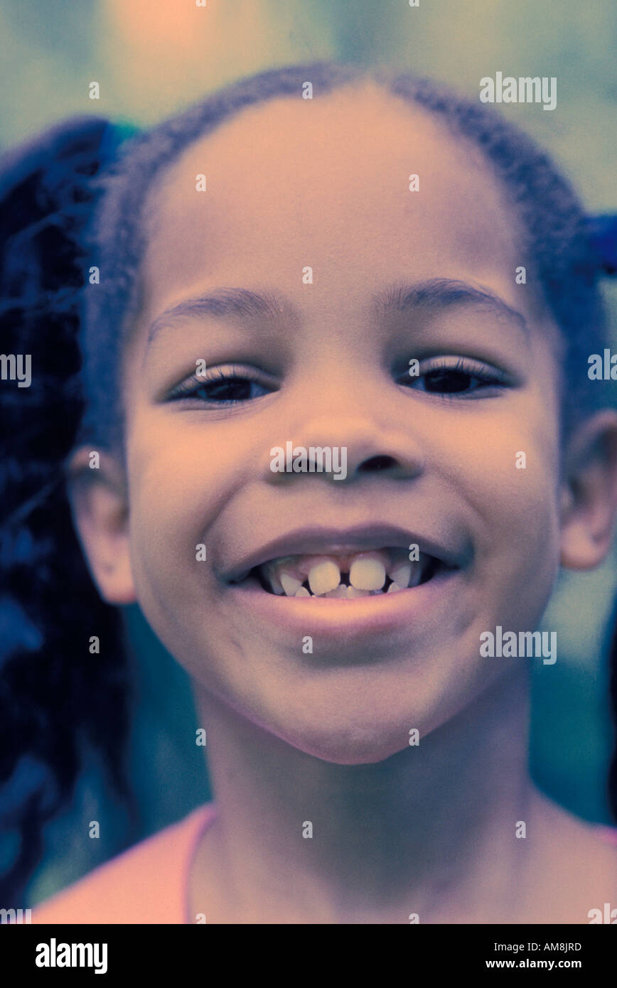 Cute girl faces hi-res stock photography and images - Alamy