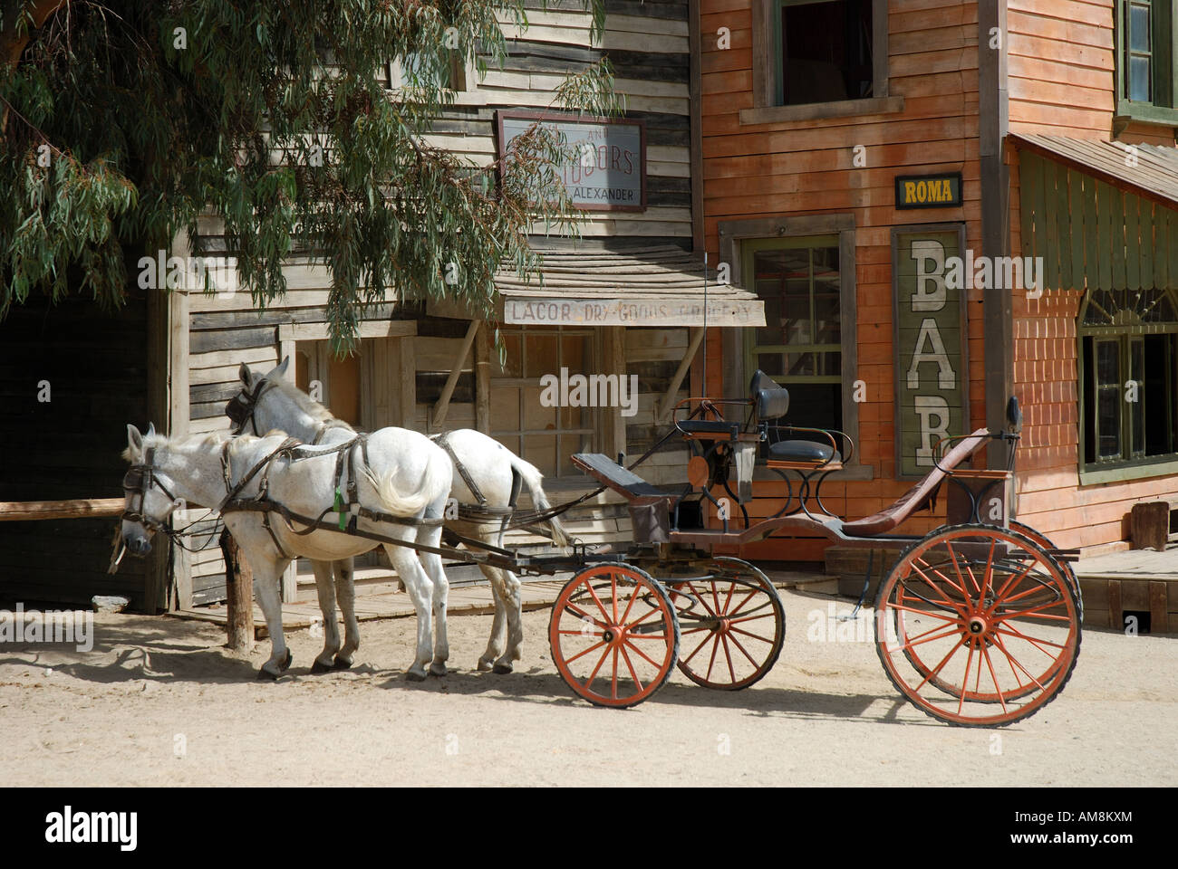 Saloon carriage hi-res stock photography and images - Alamy