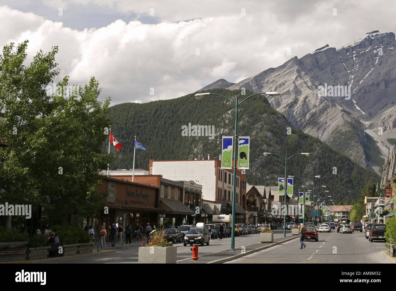 Banff city center canada hi-res stock photography and images - Alamy