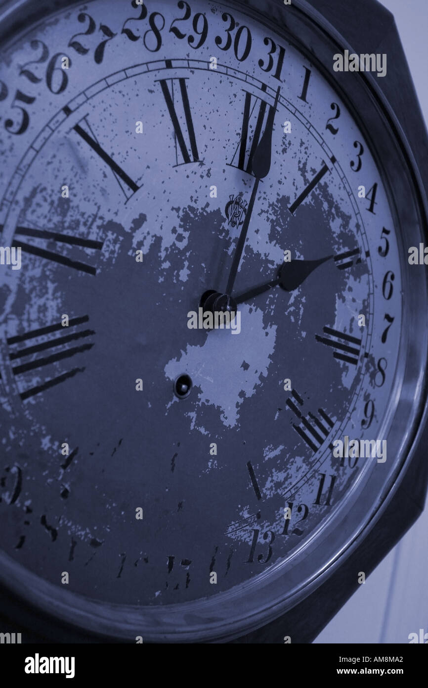 Closeup old brass clock hi-res stock photography and images - Alamy