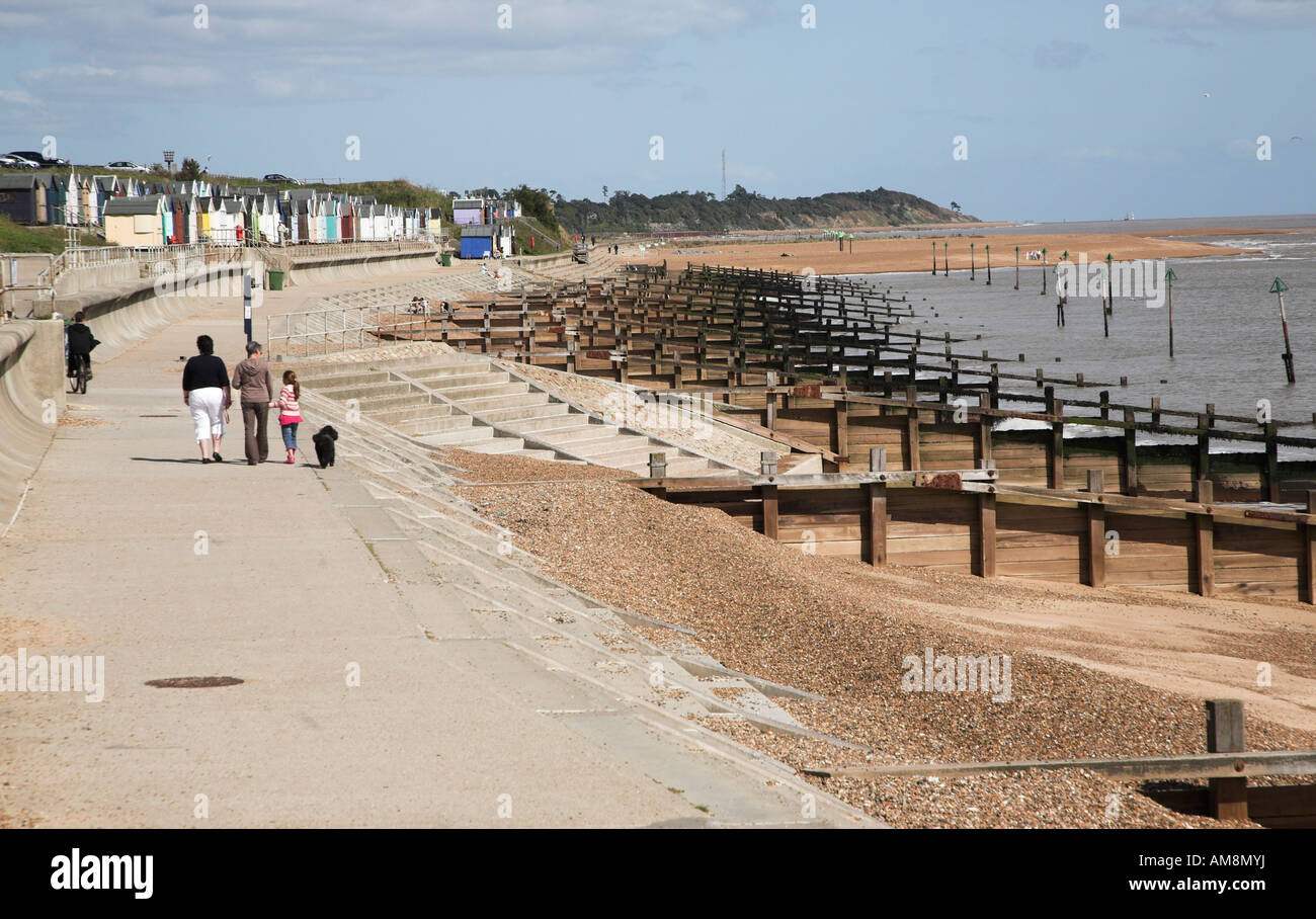 Hard engineering coastal defences sea hi-res stock photography and ...