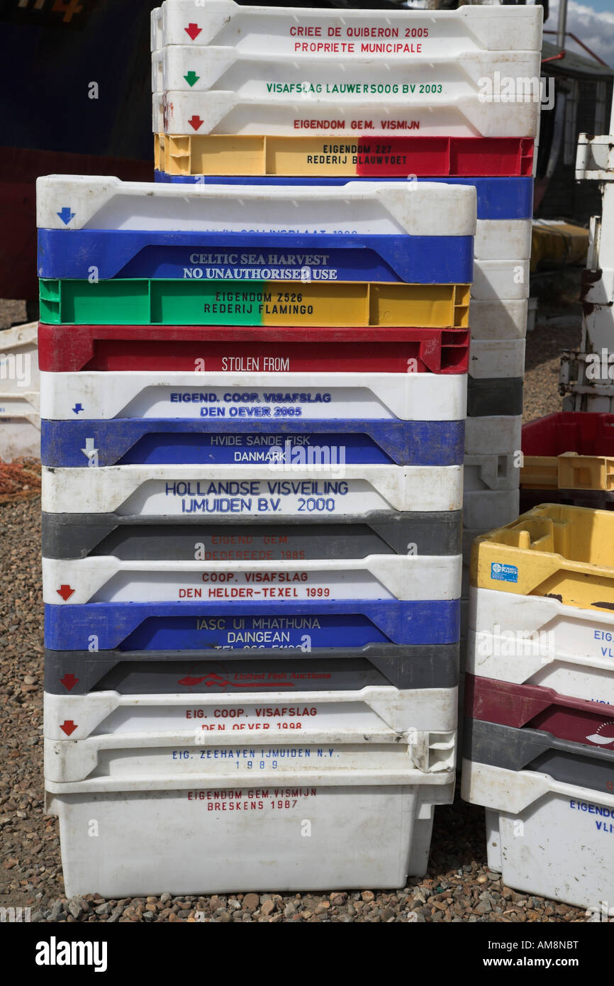 Plastic fishing crates felixstowe ferry hi-res stock photography and ...