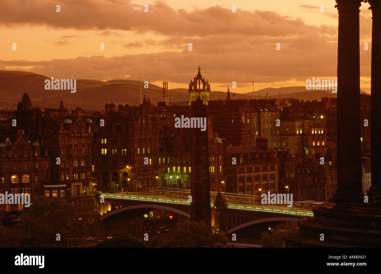 Edinburgh at Dusk P0017 George 4th Bridge Stock Photo - Alamy