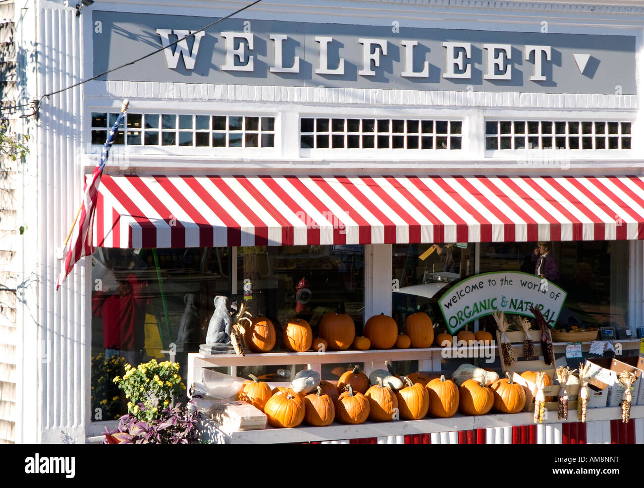Wellfleet market hi-res stock photography and images - Alamy
