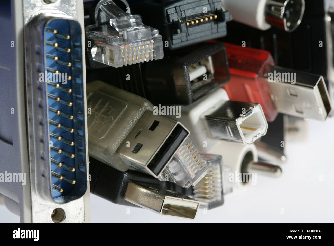 Different usb plugs cables hi-res stock photography and images - Alamy