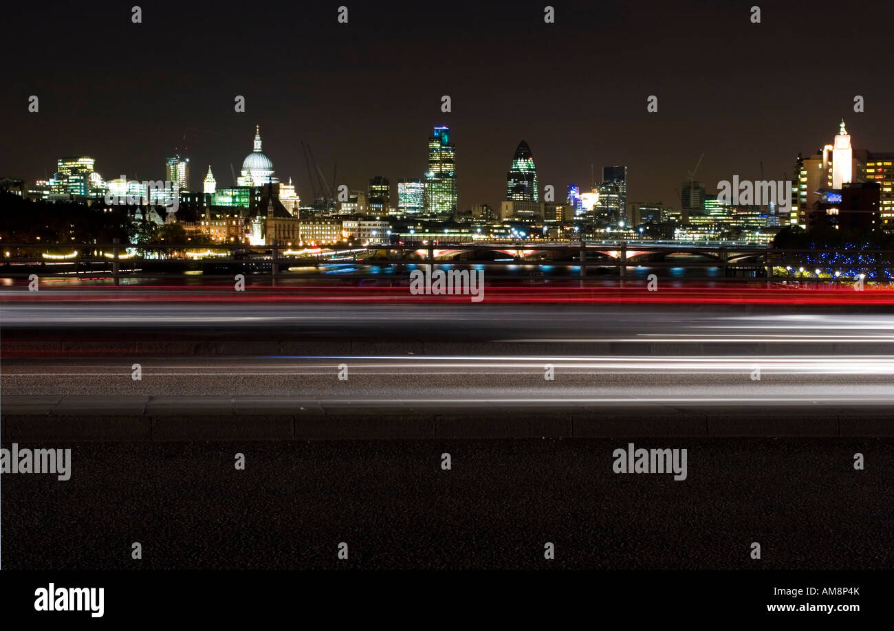 Waterloo london night motion blur hi-res stock photography and images ...