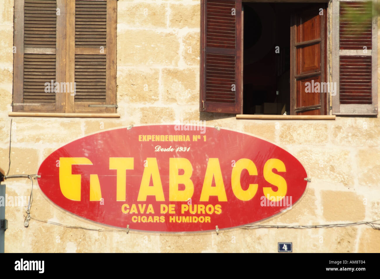 Spanish tobacco shop hi-res stock photography and images - Alamy