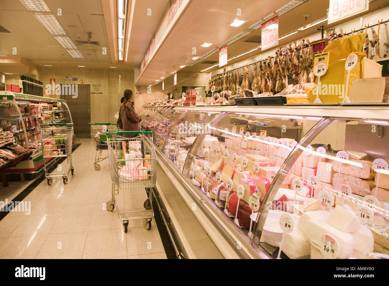 Spanish super market hi-res stock photography and images - Alamy
