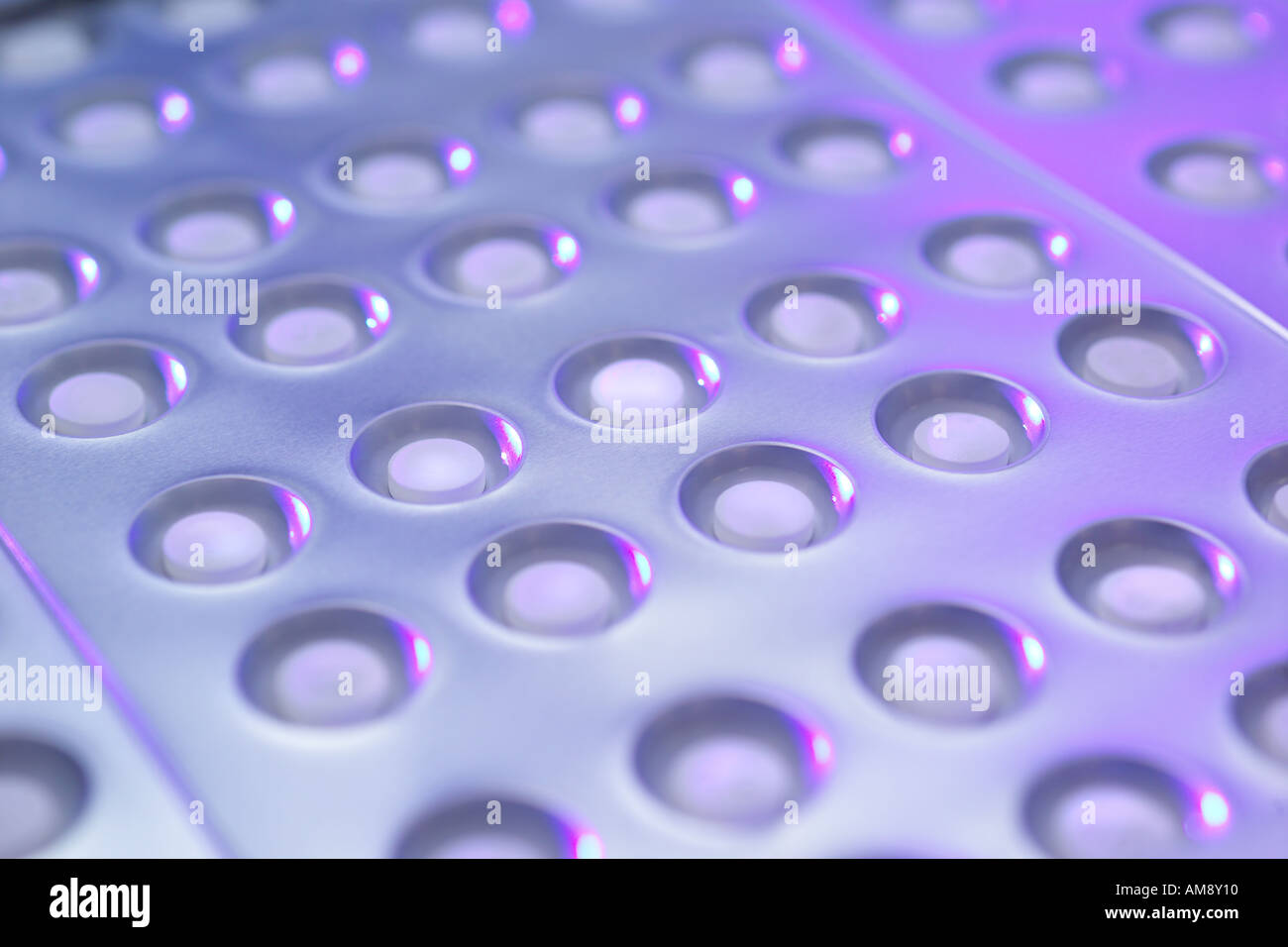 Pills pack production hi-res stock photography and images - Alamy