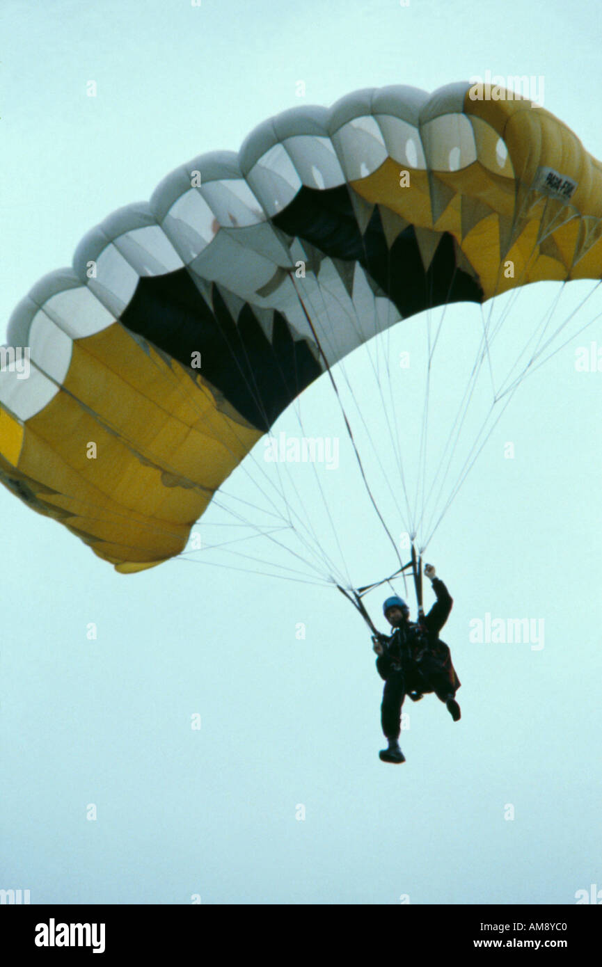 An raf parachutist hi-res stock photography and images - Alamy
