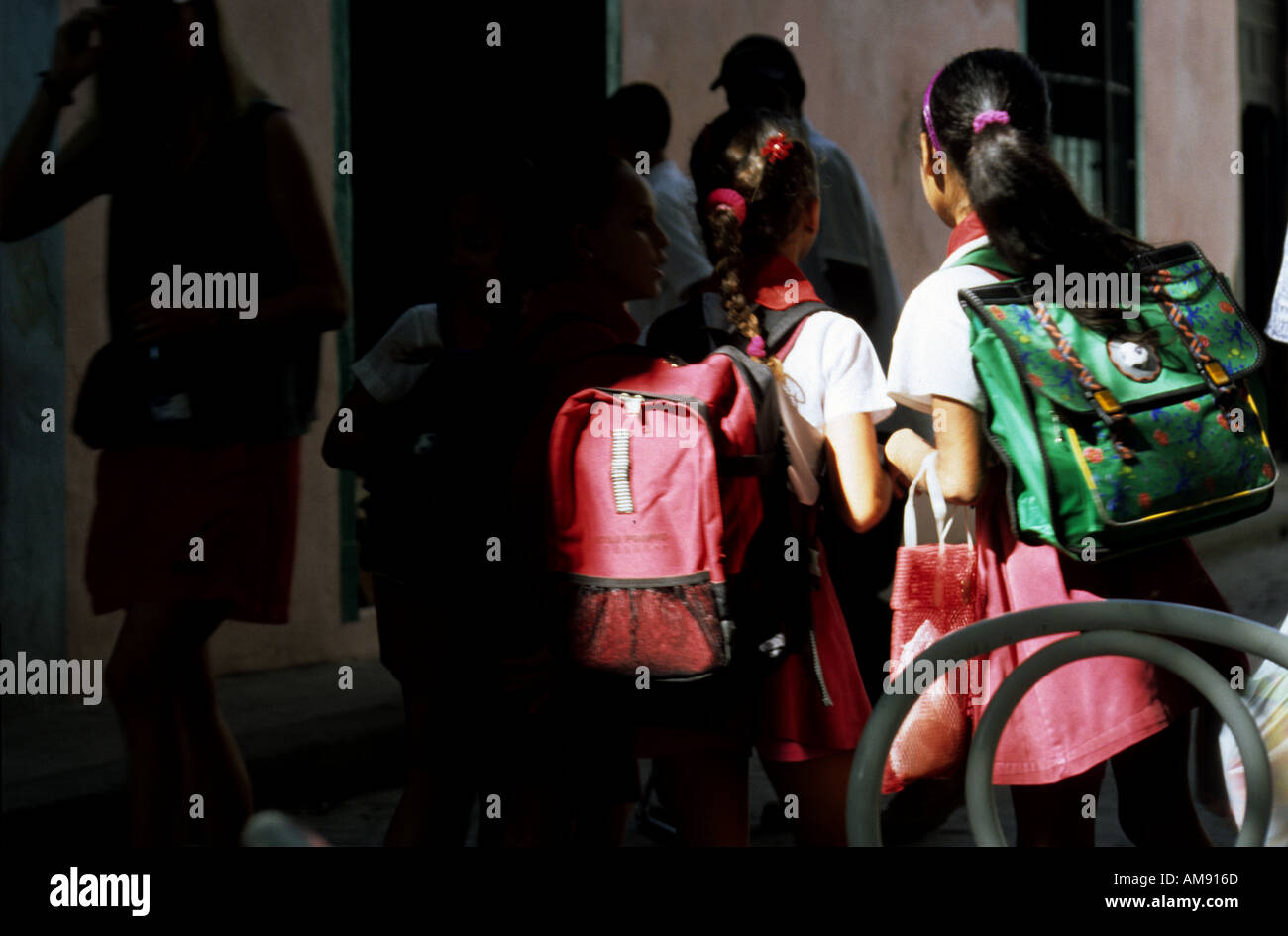 Cuba schoolgirls hi-res stock photography and images - Alamy