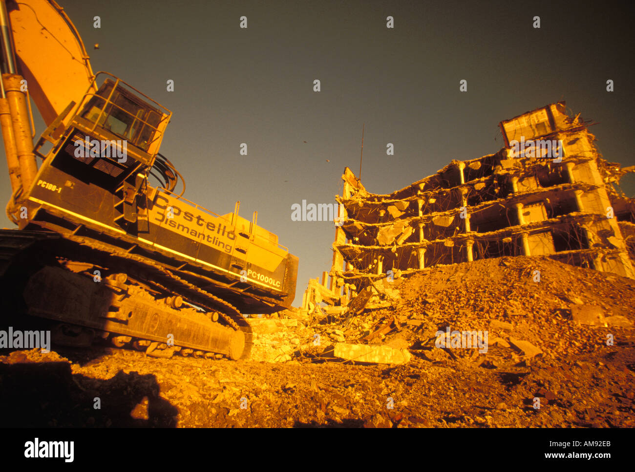 Disintegrating concrete hi-res stock photography and images - Alamy