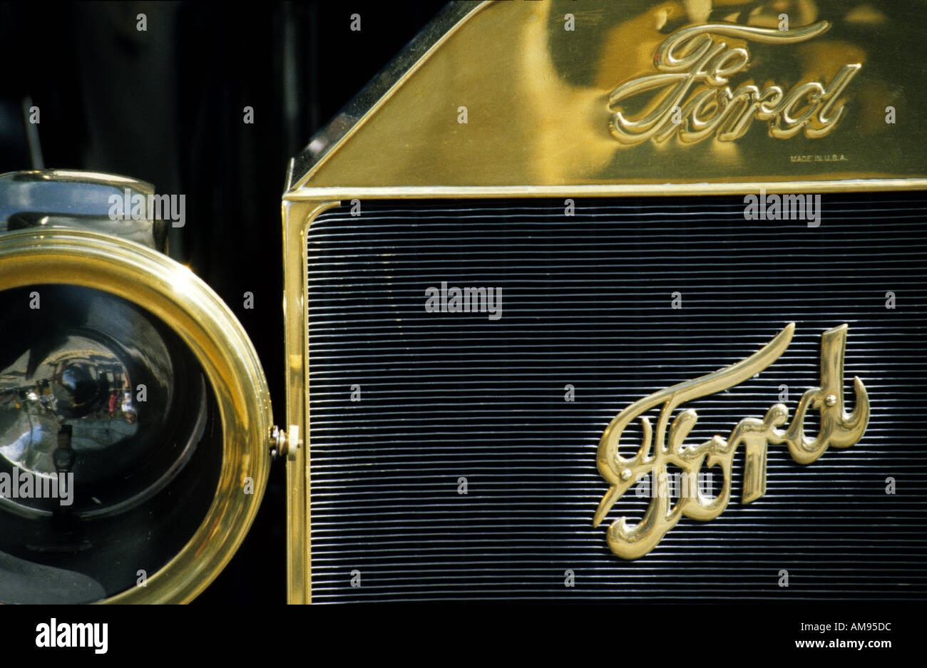 Ford mascot hi-res stock photography and images - Alamy