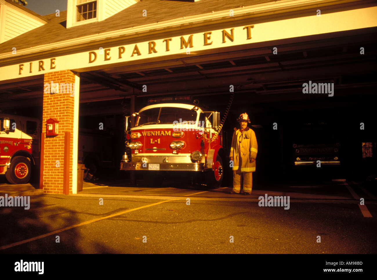 Country firehouse hi-res stock photography and images - Alamy
