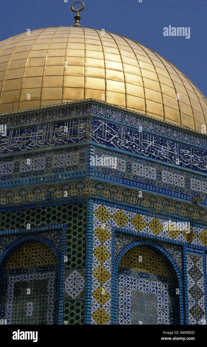 Mosque Omar Rock High Resolution Stock Photography and Images - Alamy
