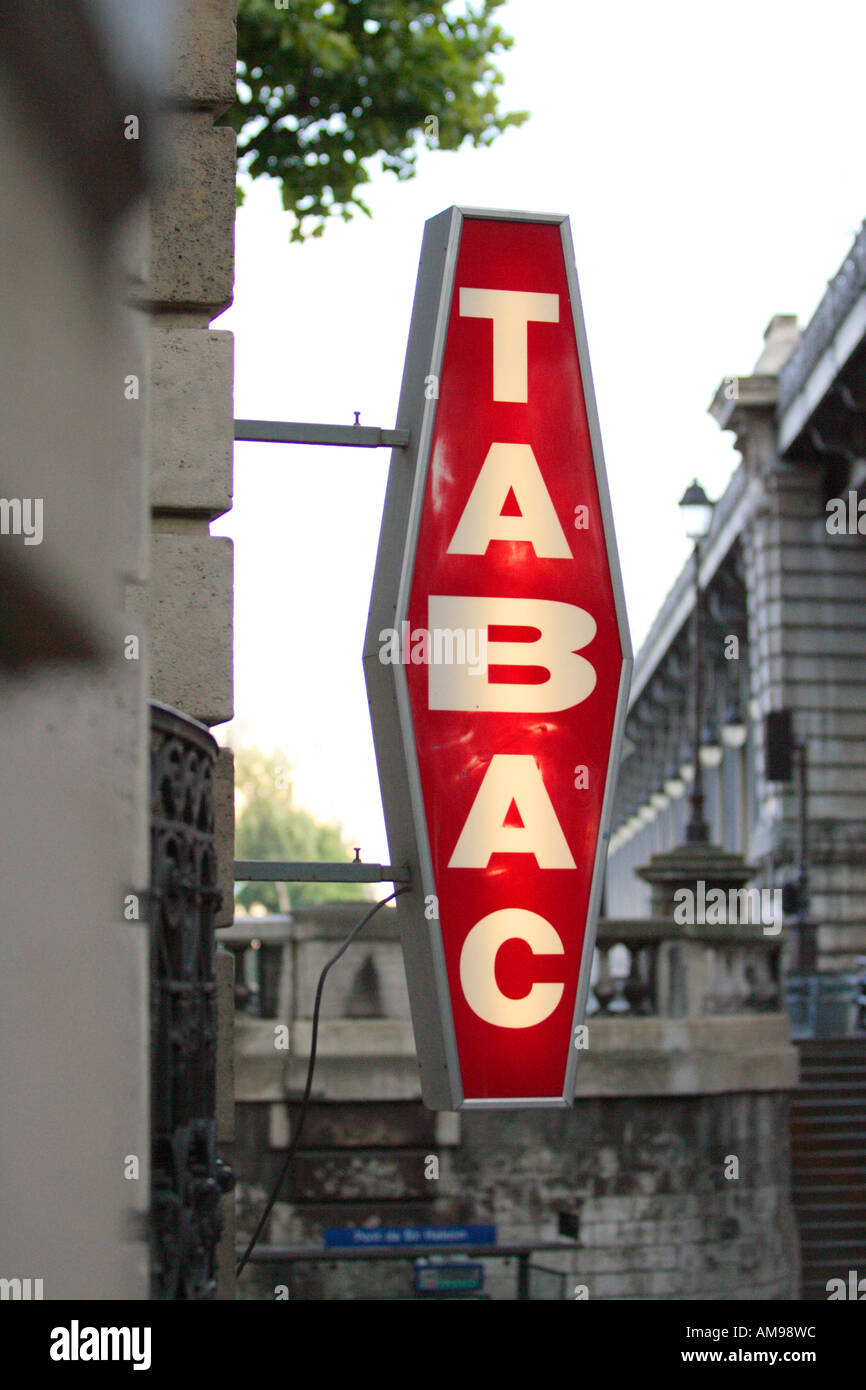 Tabac sign Paris, France Stock Photo - Alamy