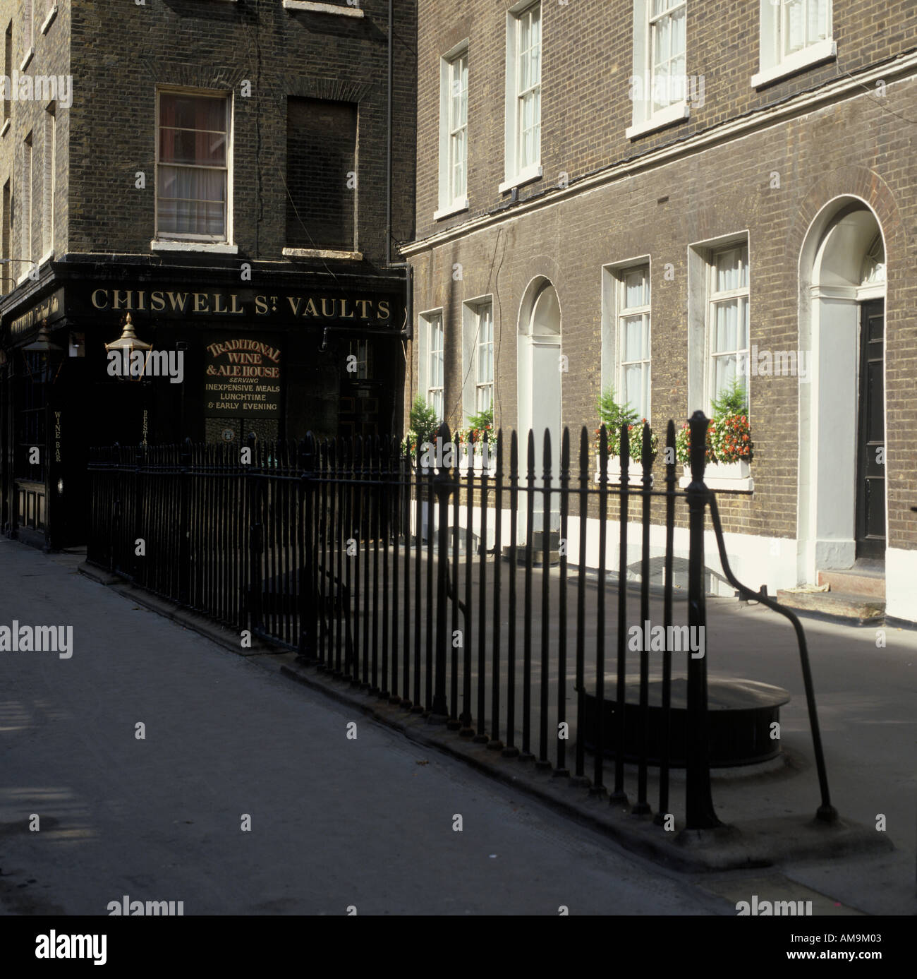 The vaults london hi-res stock photography and images - Alamy