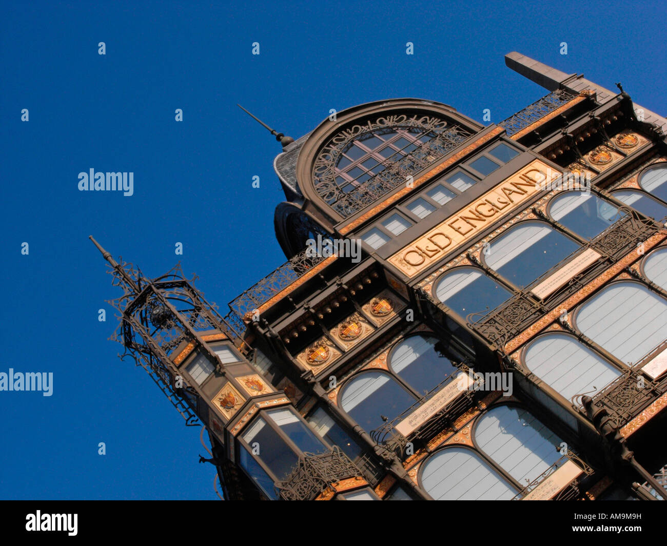 Old england department store building brussels hi-res stock photography ...