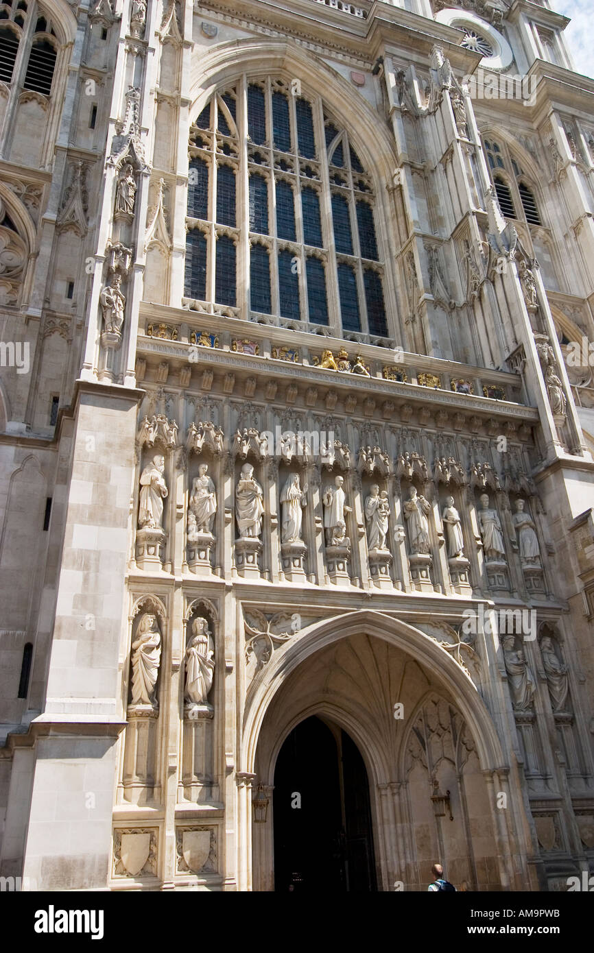 Detail of the west entrance to Westminster Abbey London Stock Photo - Alamy