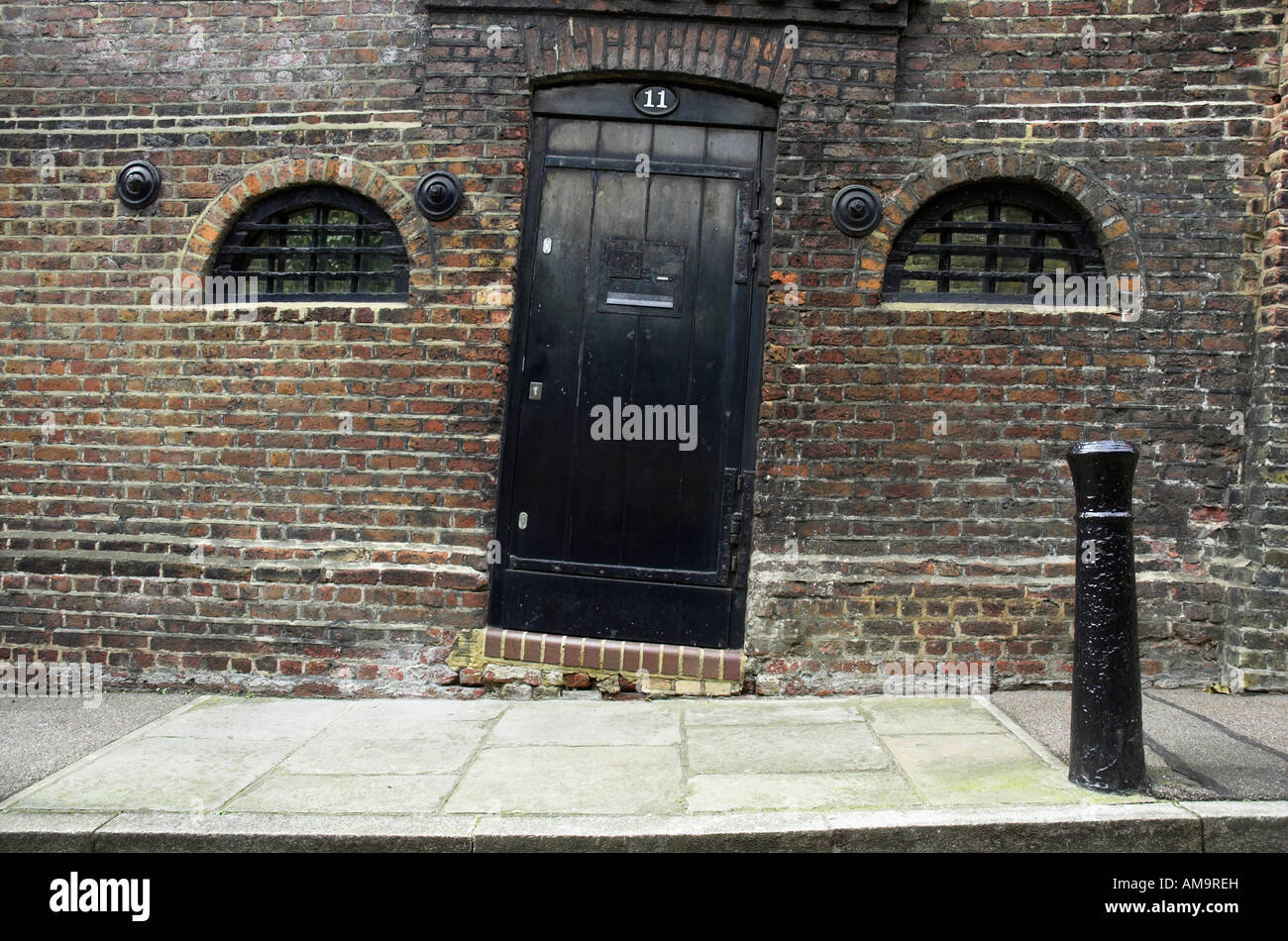 Uk prison cell lock hi-res stock photography and images - Alamy