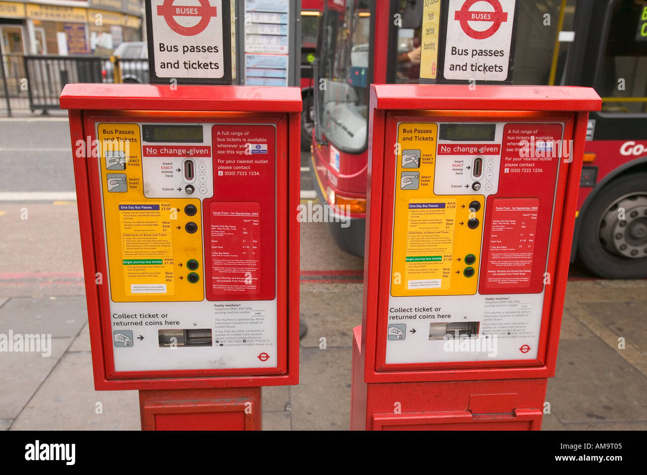 ticket machine for London Buses Stock Photo - Alamy