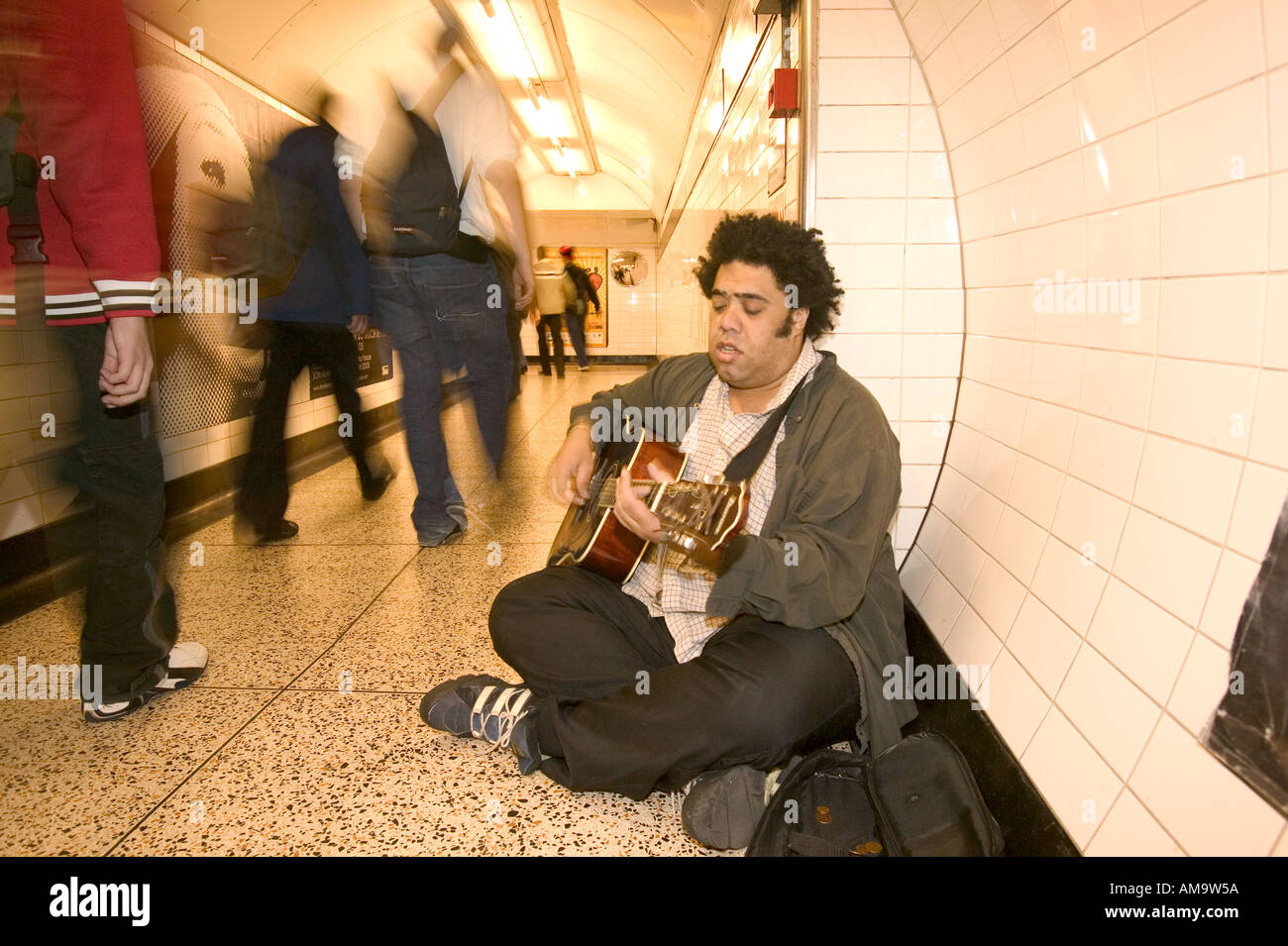 Busker on london underground hi-res stock photography and images - Alamy