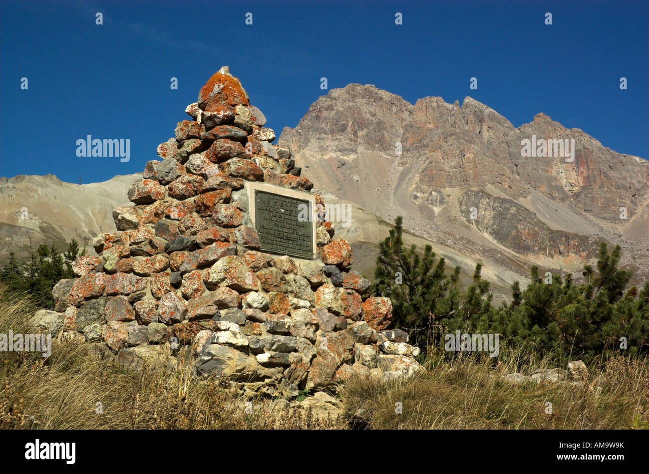 The memorial to RF Scott on the Col de Lauteret in France Stock Photo ...