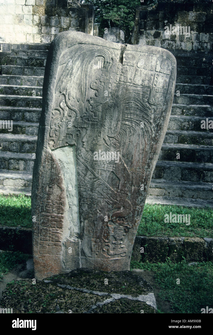 Mayan ruins site at Seibal Guatemala Stock Photo - Alamy