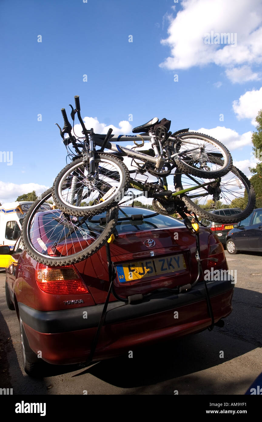Car on a rack hi-res stock photography and images - Alamy