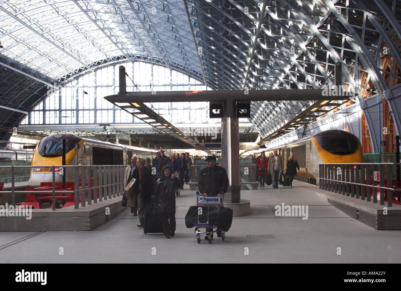 Eurostar train interior hi-res stock photography and images - Alamy