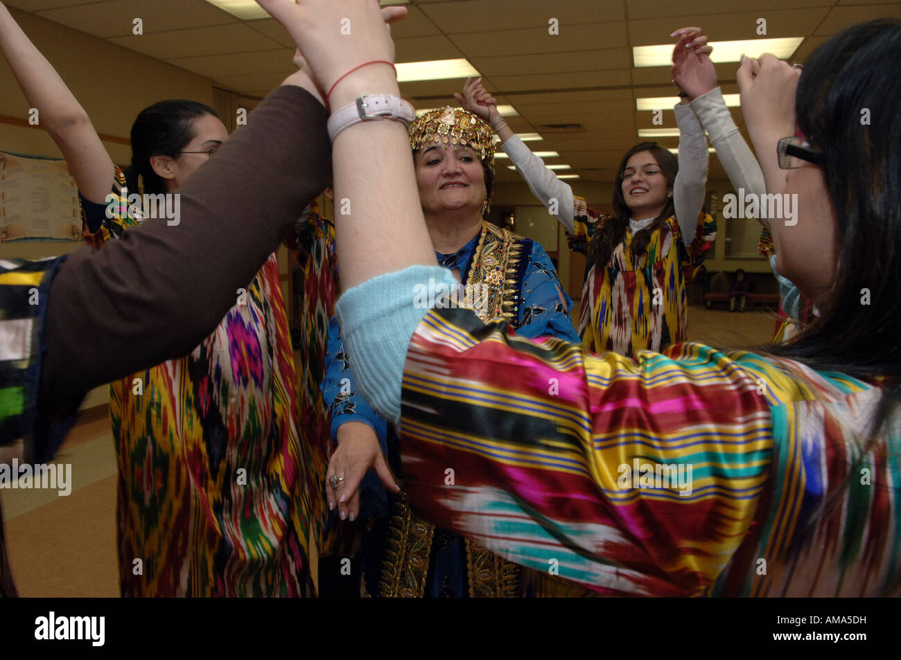Bukharan folk dancer teaches traditional Bukharan folk dances to ...