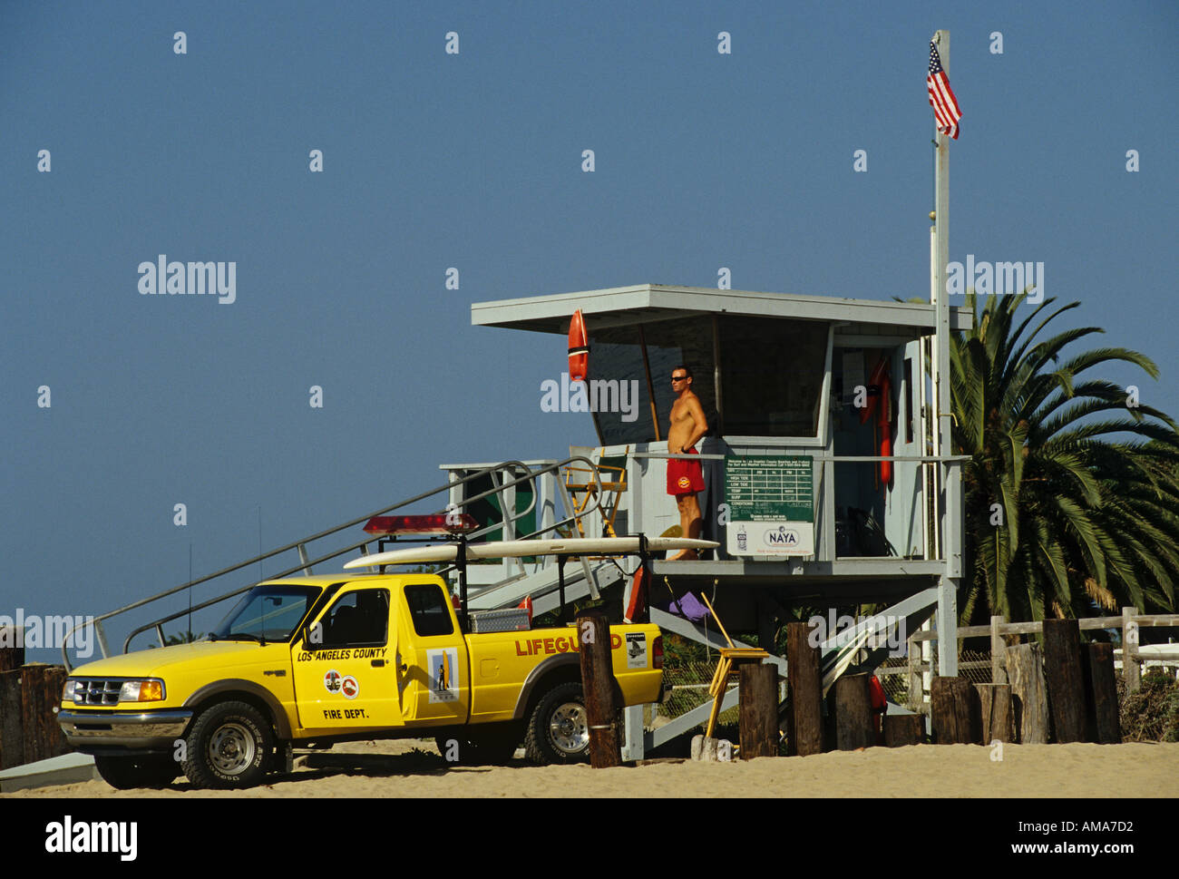 Malibu lifeguard tower hi-res stock photography and images - Alamy
