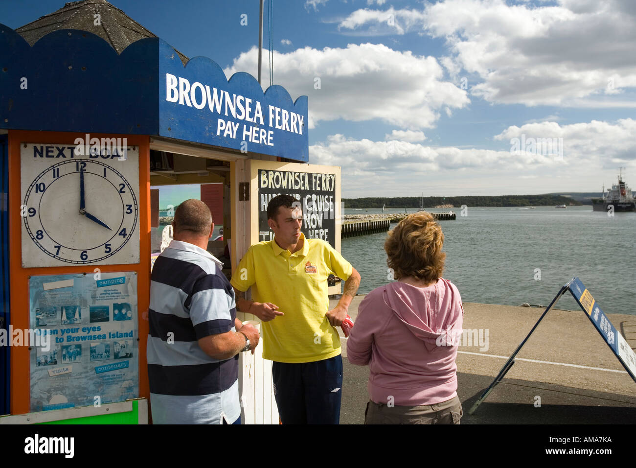 Boat trip ticket booths hi-res stock photography and images - Alamy
