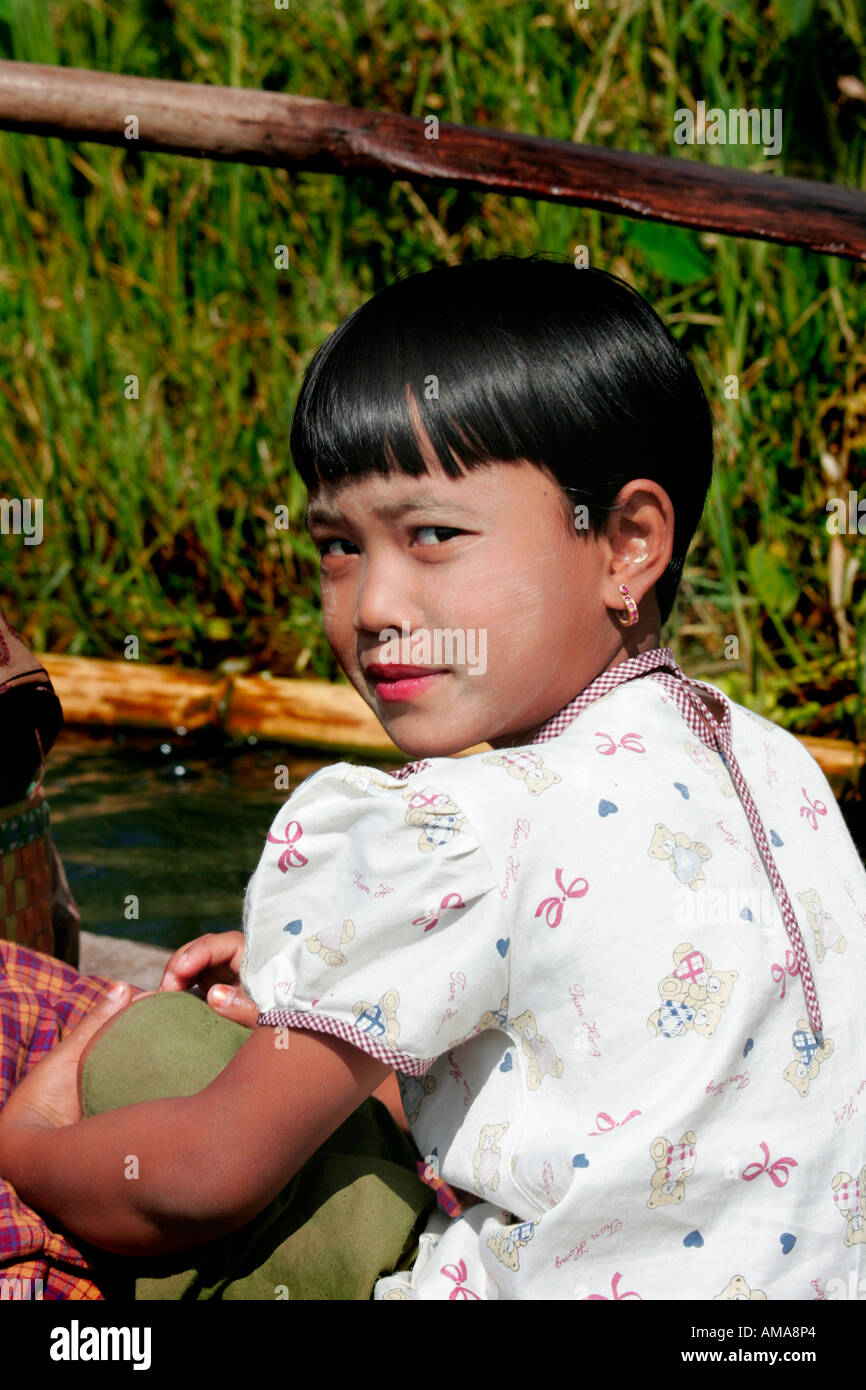 Intha girl hi-res stock photography and images - Alamy