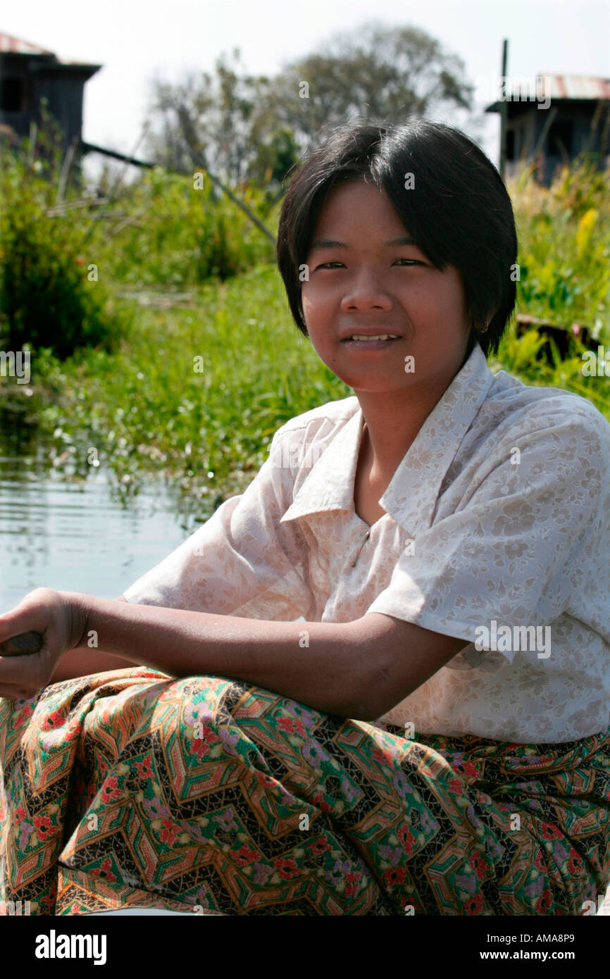 Intha girl hi-res stock photography and images - Alamy