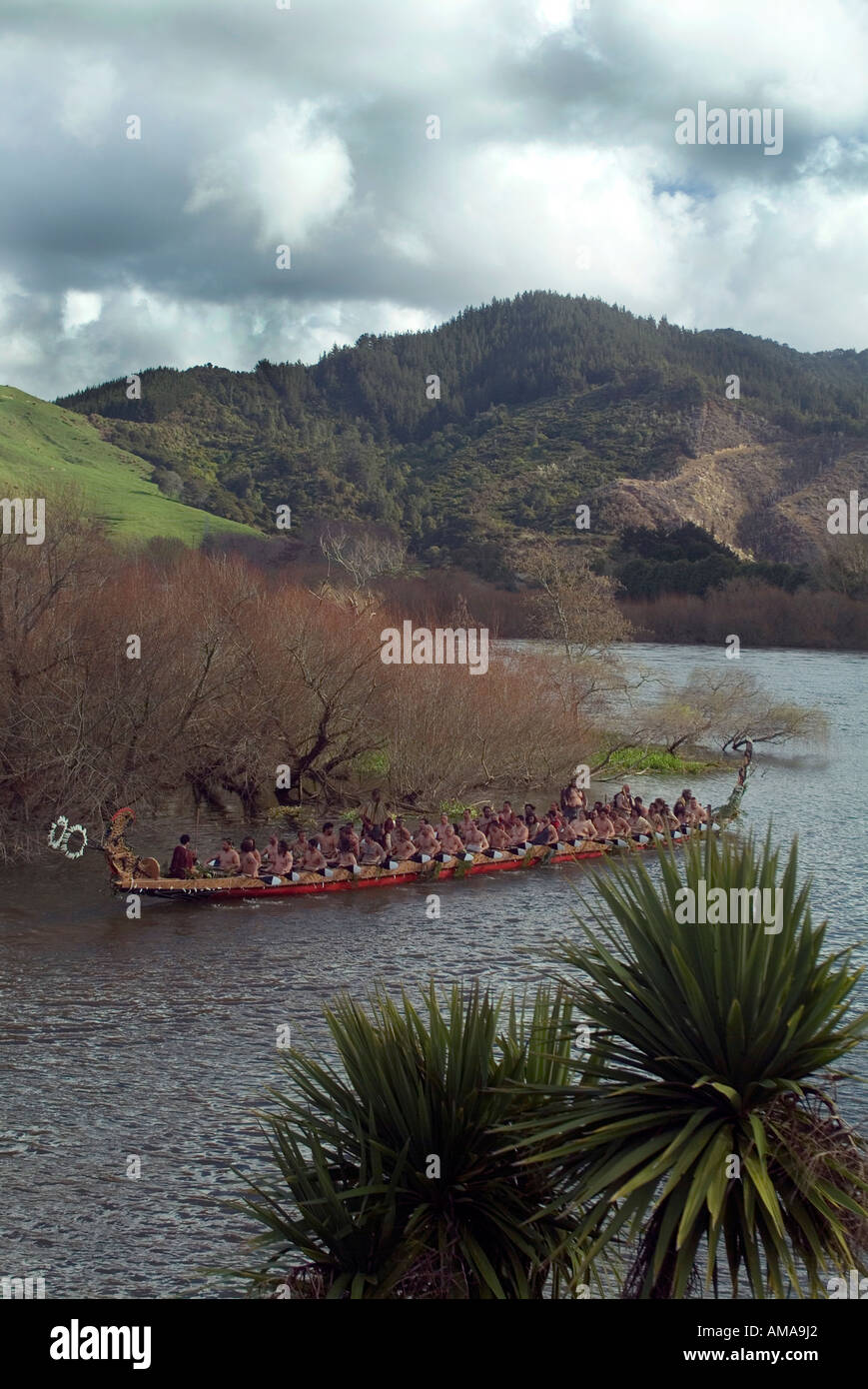 Maori funeral hi-res stock photography and images - Alamy